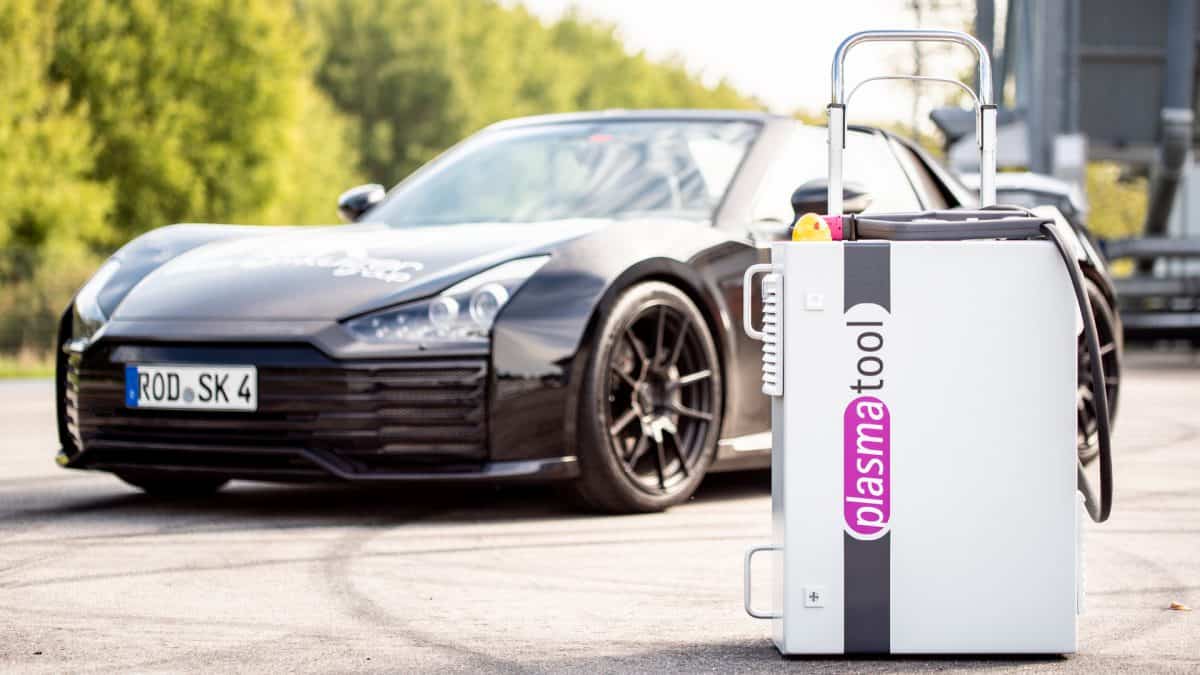 Plasmatool bei Roding Automobile für Oberflächenbehandlung